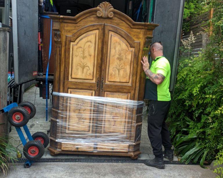 Removalists Sydney | Careful Movers | | 1300 854 135
